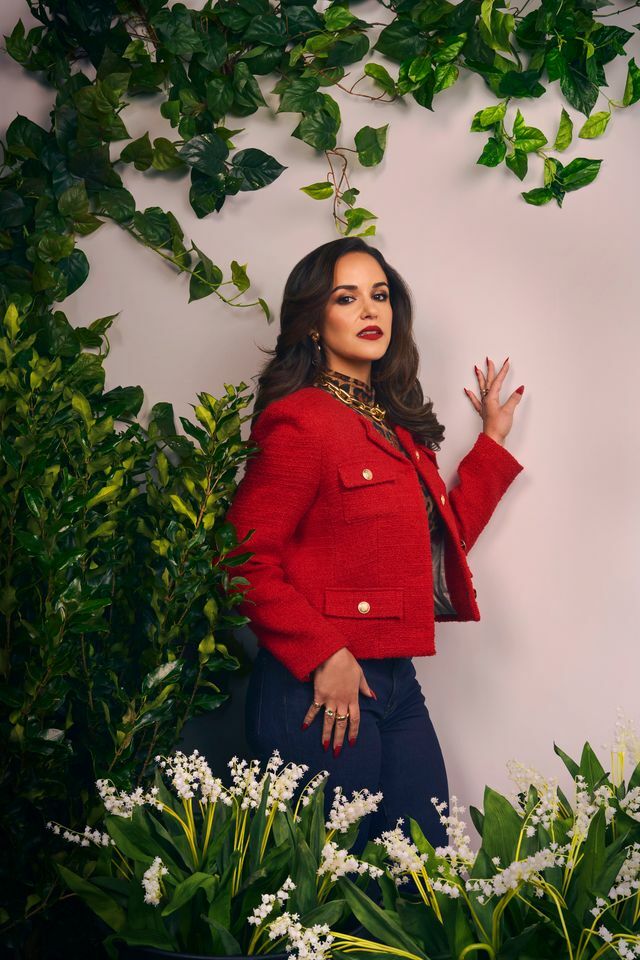 YOU’RE INVITED: THE MOST SCANDALOUS GARDEN CLUB - Scentbird Blog
